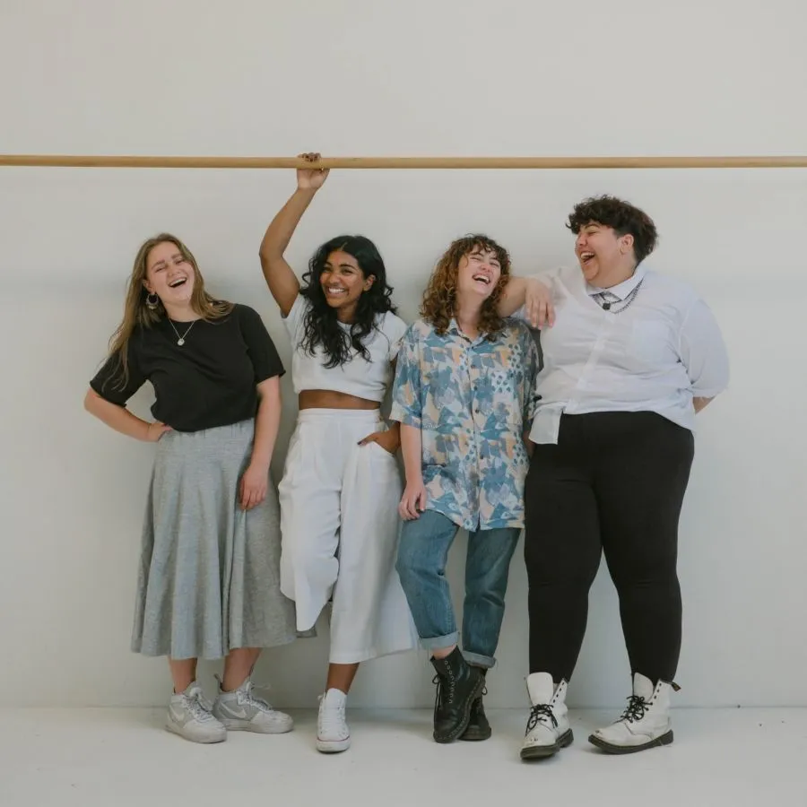 Kamu yang Punya Teman Ceplas-ceplos Sungguh Beruntung. Minim Drama ...