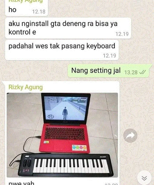 11 Kelakuan Absurd Orang Saat Gunakan Alat-Alat Elektronik. Jangan Asal ...