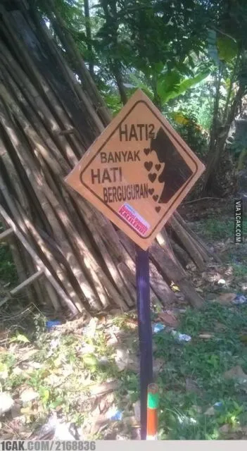 11 Rambu Lalu Lintas yang Bikin Ngakak Sampai Lemas. Alih-Alih Ngerasa ...