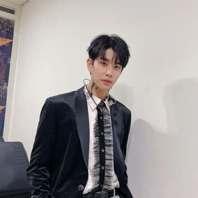 10 Vokalis Utama Grup K-Pop Terbaik Choeaedol. Ada Baekhyun EXO dan ...