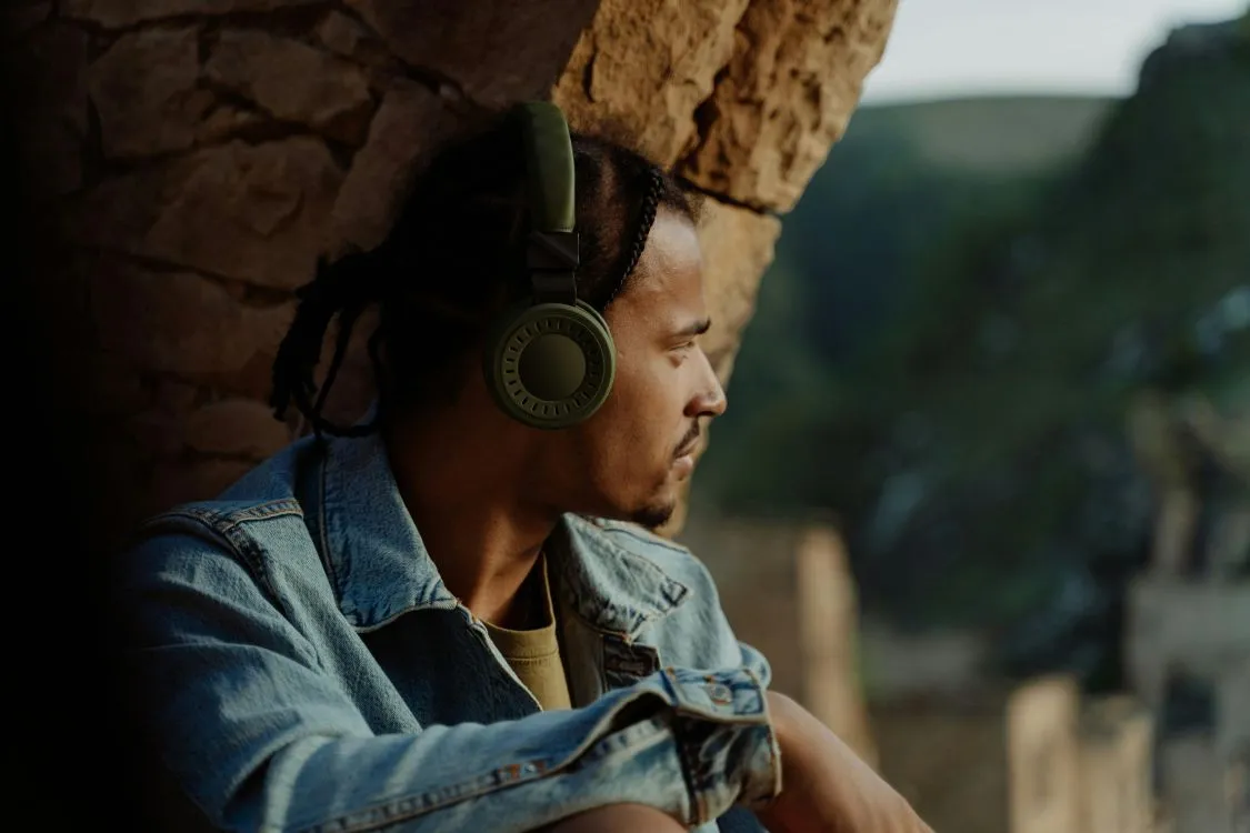 5 Lagu tentang Cinta Bertepuk Sebelah Tangan yang Mewakili Perasaan ...
