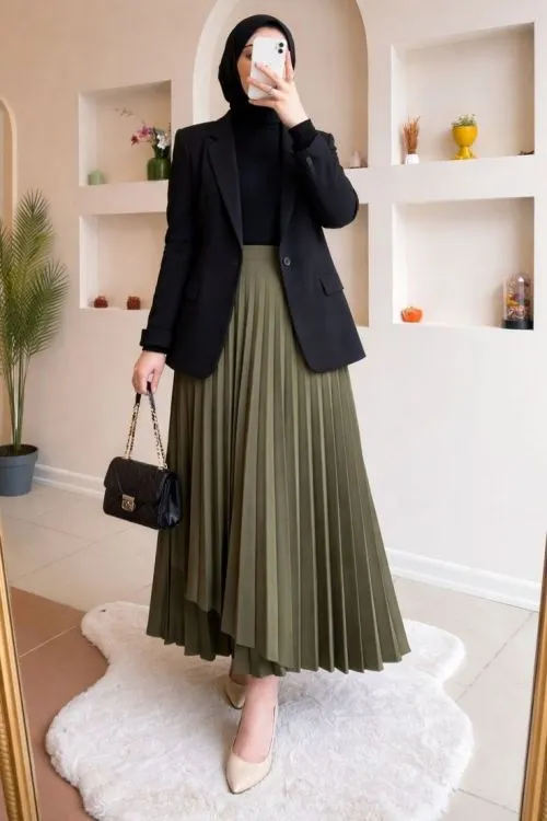 9 Outfit Ambil Raport Hijab yang Modis, Sopan, dan Bikin Pangling!